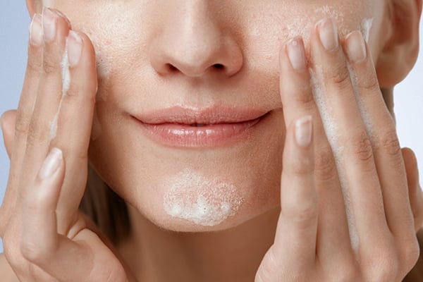 blackheads on cheeks